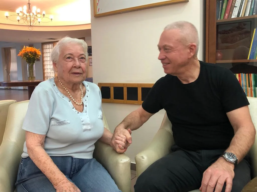 Condoléances pour Monsieur le ministre de la défense nationale, Yoav ...